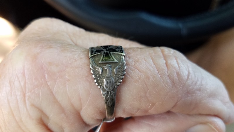 WW1 German Iron Cross Ring - IMP-GER MEDALS & AWARDS - World Militaria ...