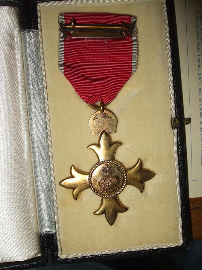 WWII Civil Class Order of the British Empire OBE - Uniforms, Insignia ...