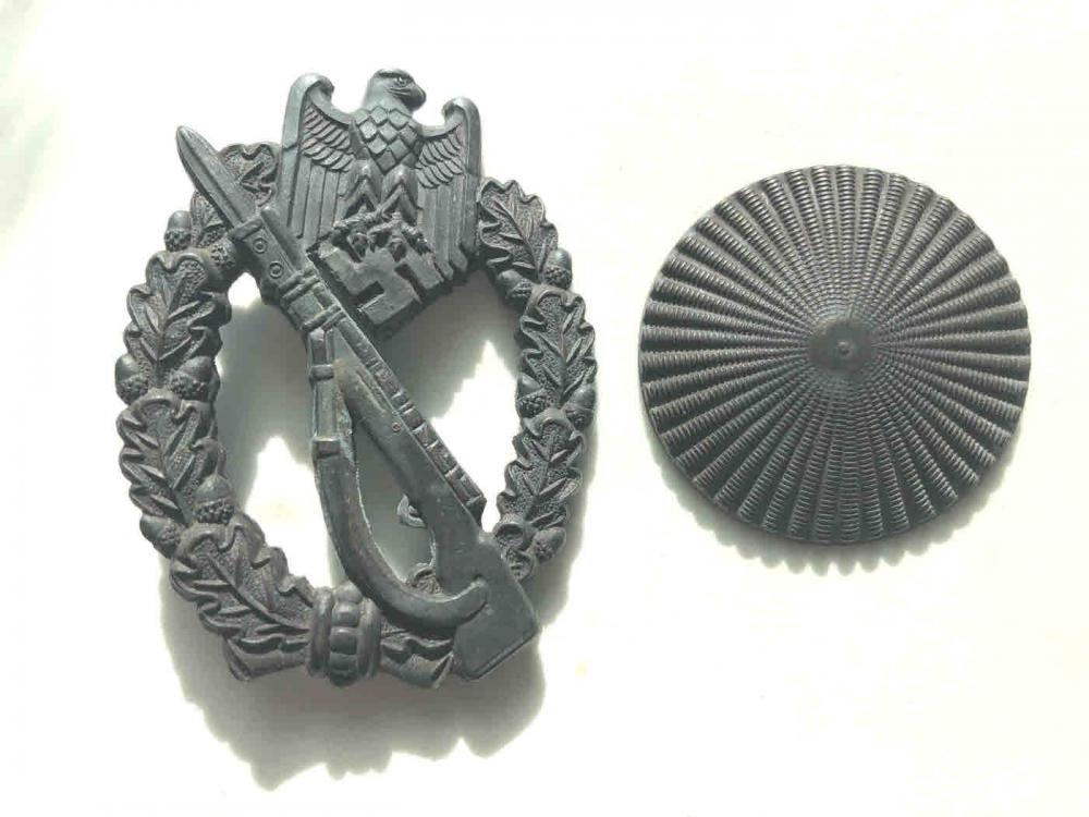 TR Infantry Assault Badges, Screw Back, real? - REAL, REPRO OR FAKE ...