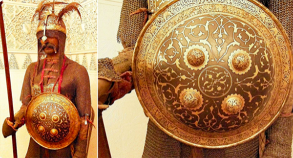 Indo Persian shield, a SIPAR - OTHER ASIAN NATIONS - World Militaria Forum