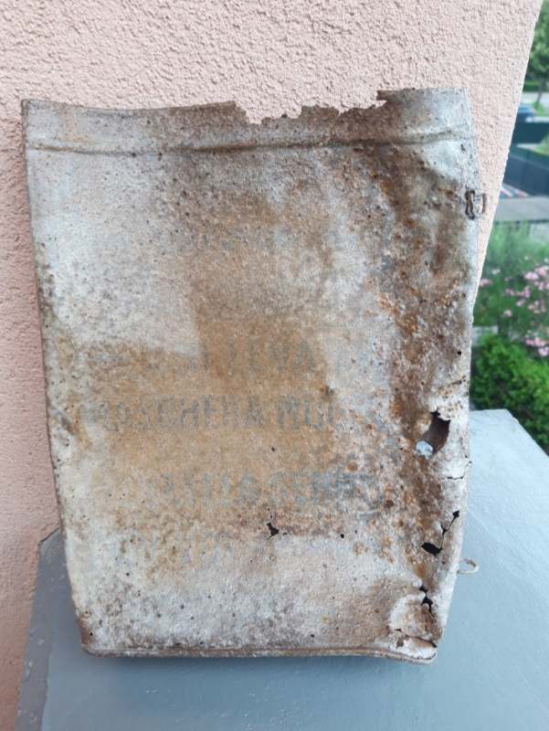 Battle damage "Polivalente" gas mask container - ITALY - World ...