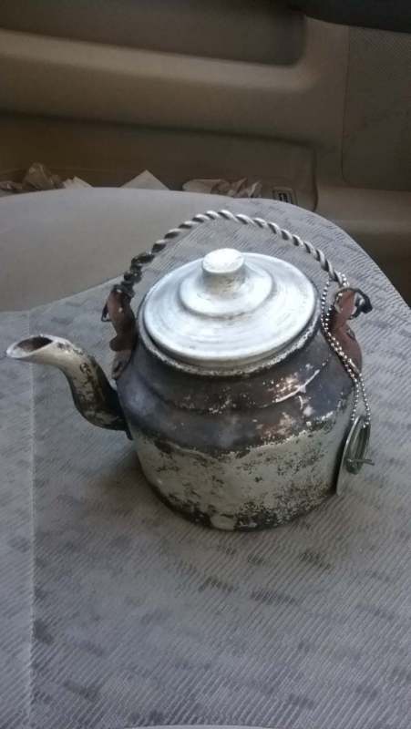 Desert Storm bring back Iraqi tea pot from Bunker - MIDDLE EAST - World ...