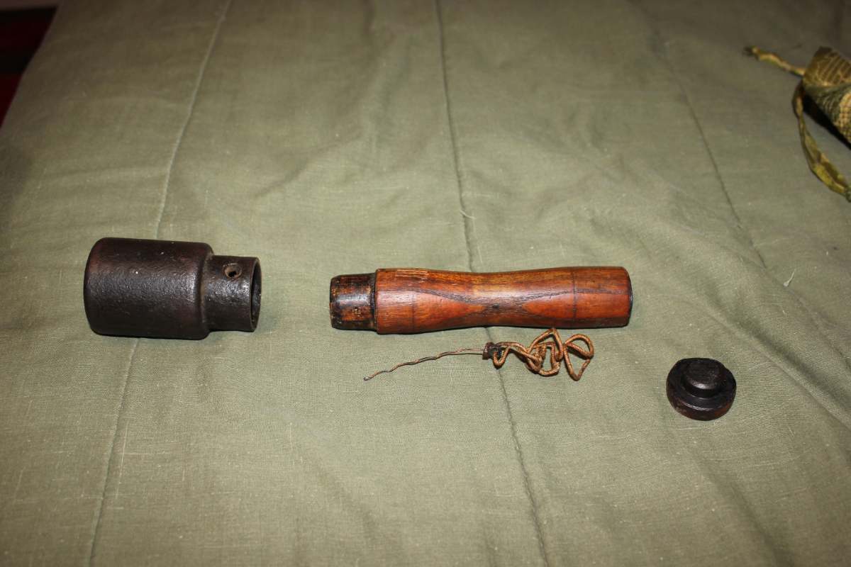 NVA/VC stick grenades - NVA/VC WEAPONS & EDGED WEAPONS - World ...