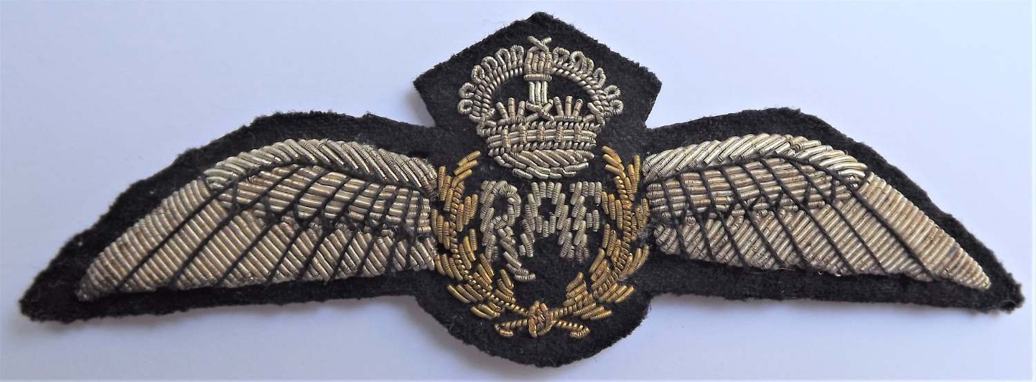 RFC / RAF Cloth Wing Badges - Uniforms, Insignia, Equipment & Medals ...