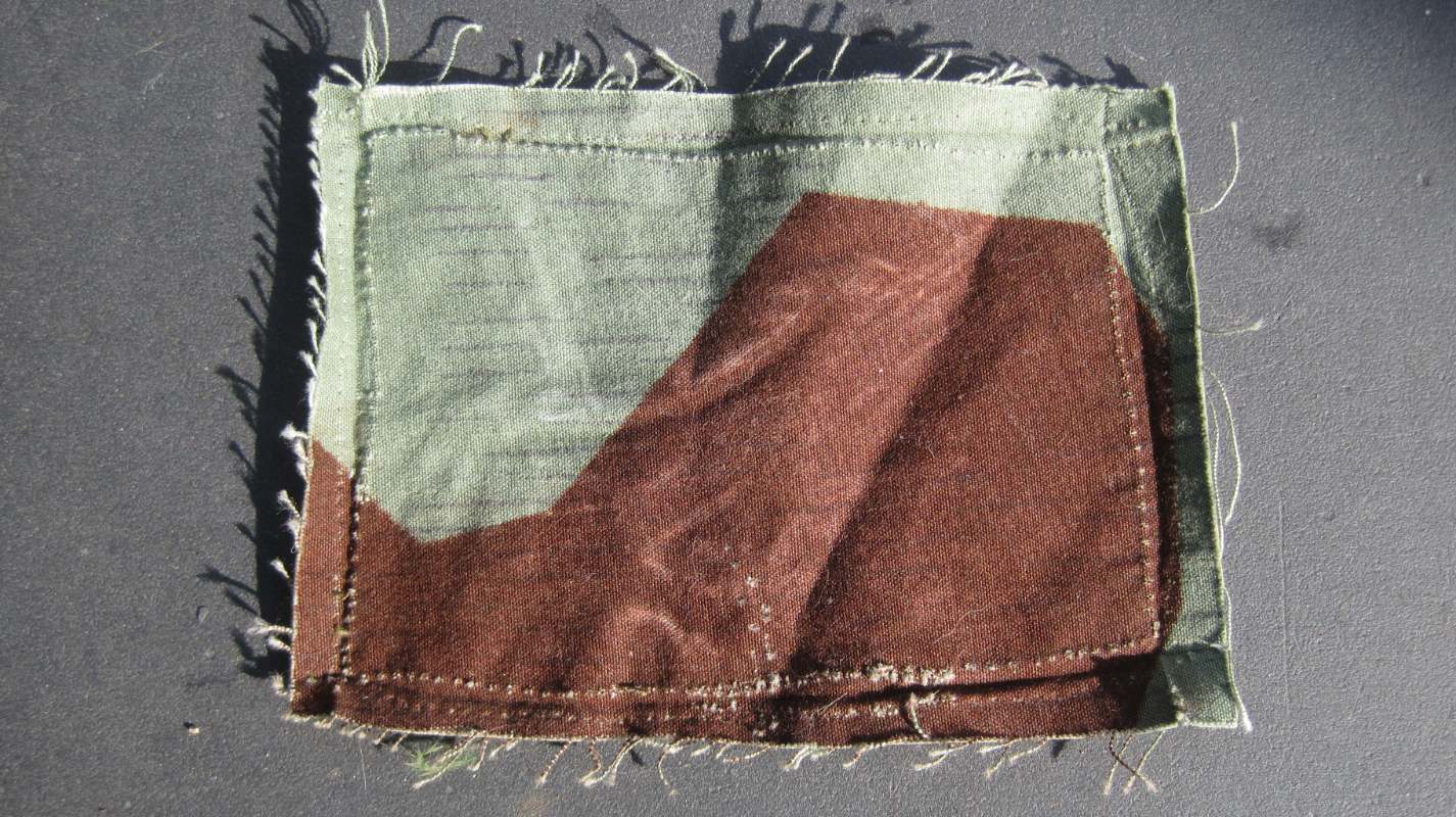 Odd camouflage patch from Belgian Brushstroke camouflaged overtrousers ...