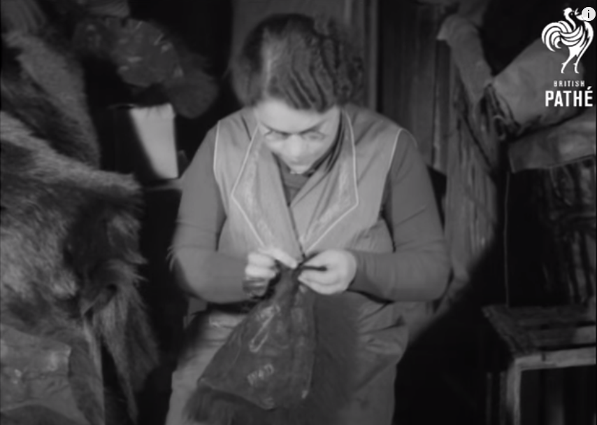 Bearskin Helmets (Caps): The Iconic Headdress of the Foot Guards ...