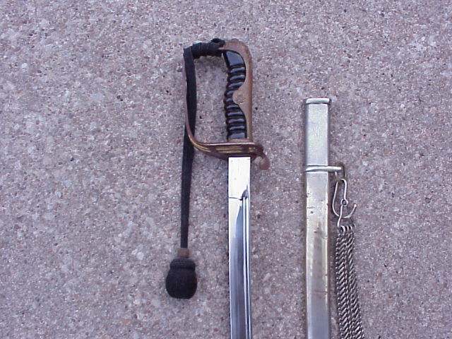 Type 19 Cavalry Officer Sword - JPN SWORDS & WEAPONS - World Militaria ...