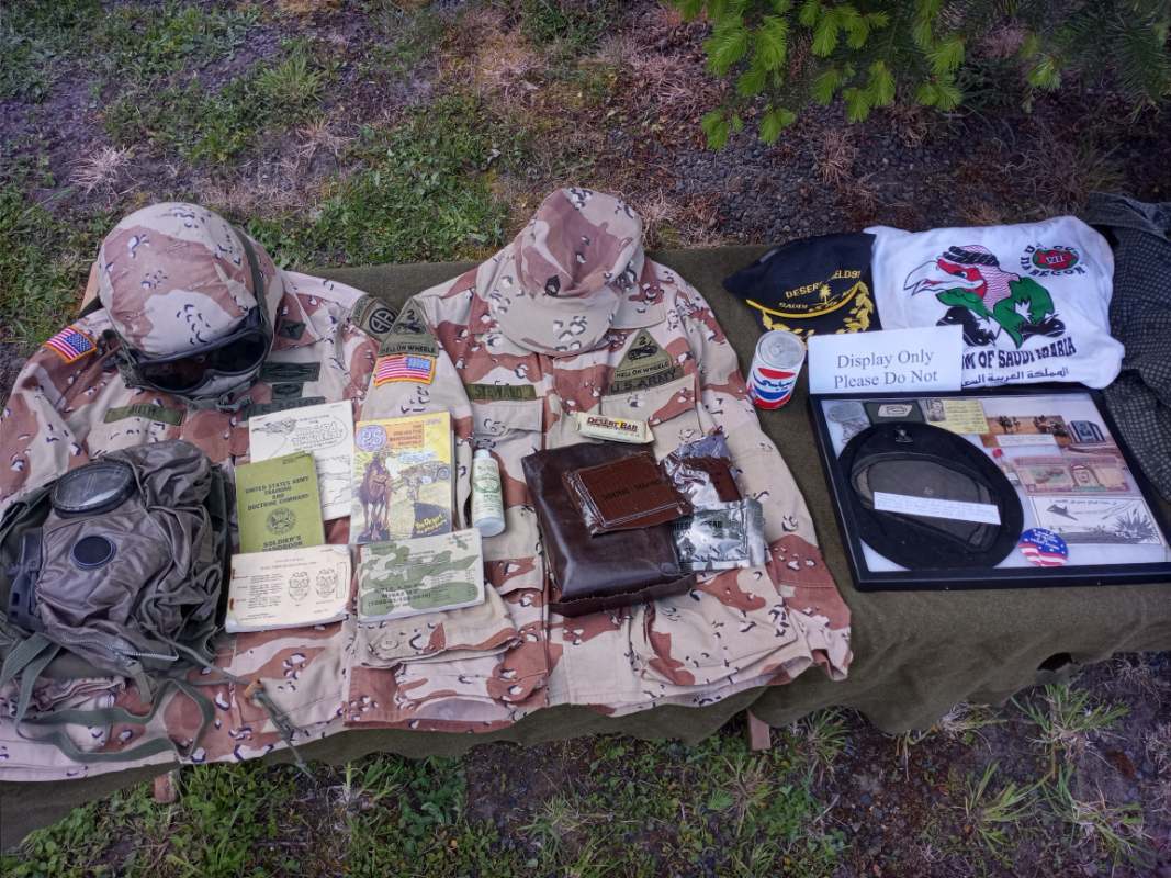 Desert Storm bring backs display - MIDDLE EAST - World Militaria Forum