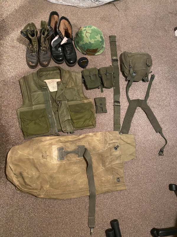 I am back with lots of ROK army stuff from the vietnam war - SOUTH ...