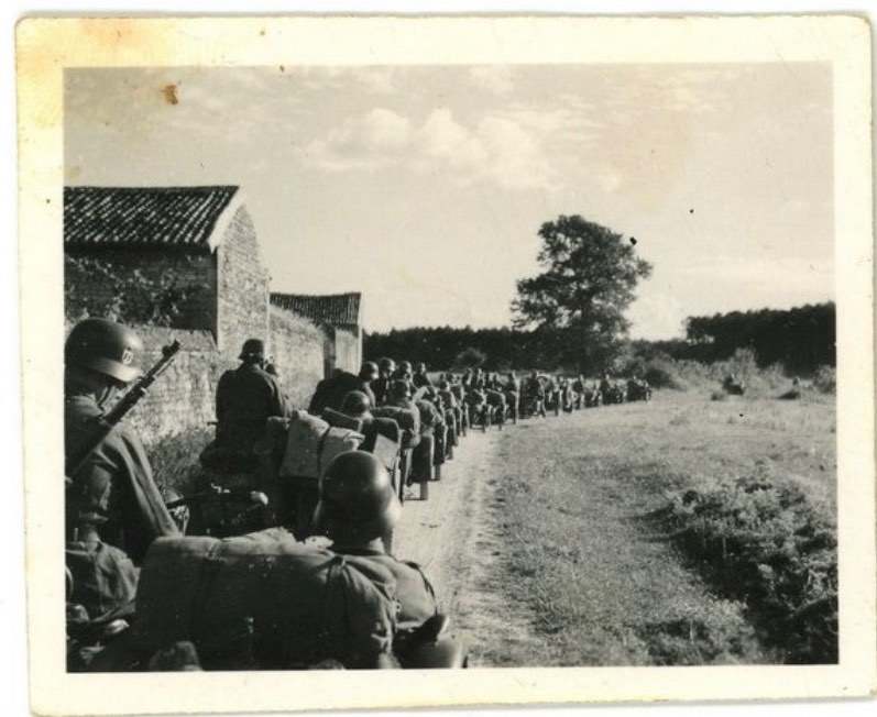 Original photo of Waffen-SS motorized troops traveling down a road - TR ...