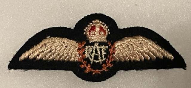 Some WWII Period RCAF Insignia - CANADA - World Militaria Forum