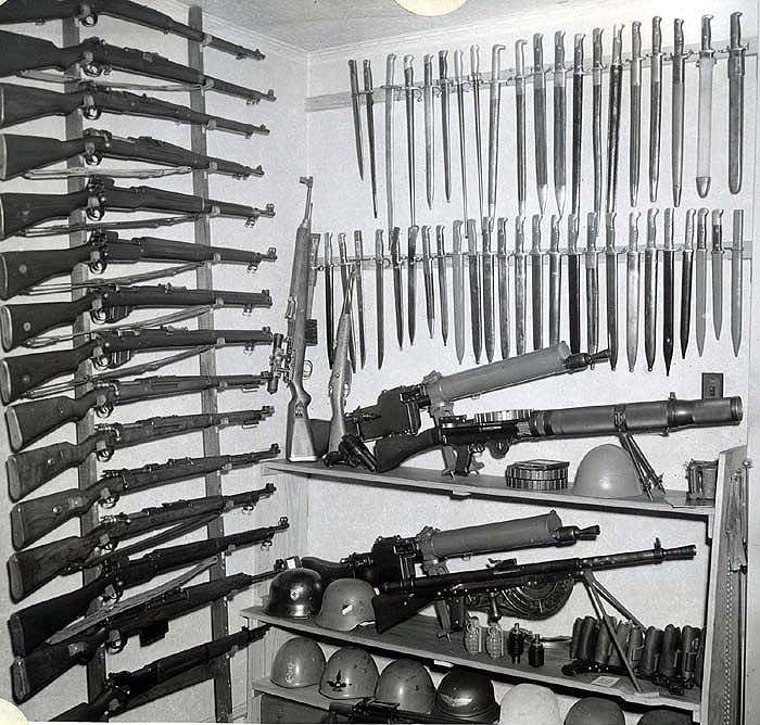 Eye Candy from an Old Family Friends MEGA Collection - TR WEAPONS ...