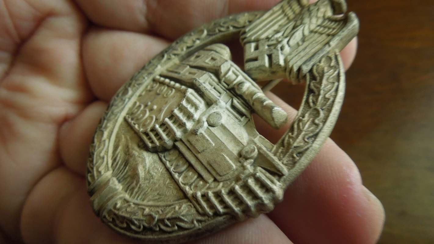 panzer tank assault badge in silver - TR BADGES & INSIGNIA - World ...