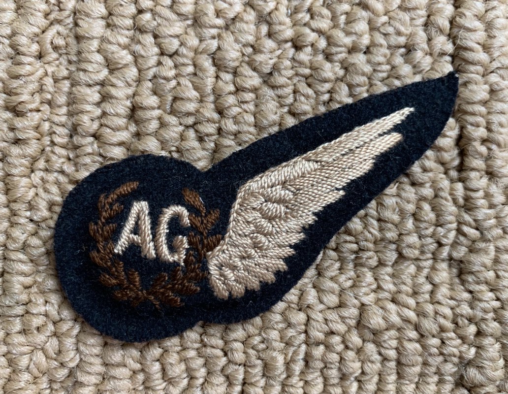 RFC / RAF Cloth Wing Badges - Uniforms, Insignia, Equipment & Medals ...