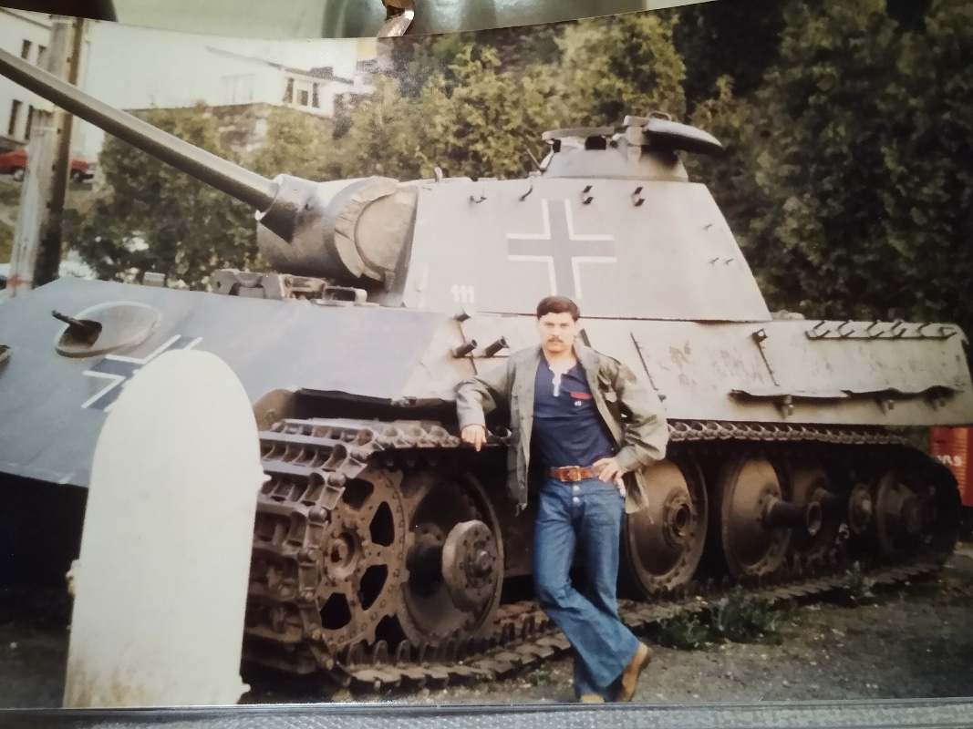 Panther Tank Memorial in Houffalize - TR VEHICLES, VESSELS & AIRCRAFT ...