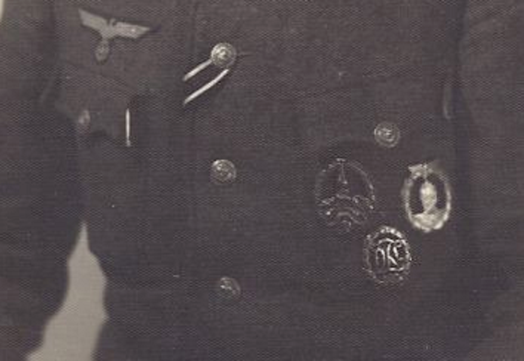 Sailor With Anti Partisan Badge in Bronze. - TR MEDALS & AWARDS - World ...
