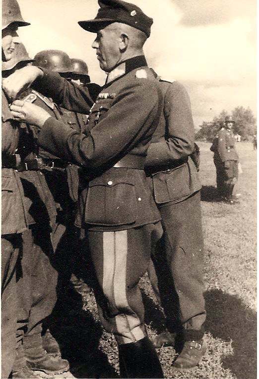 97. Jäger-Division Unit Cap Badge Variant? - TR BADGES & INSIGNIA ...