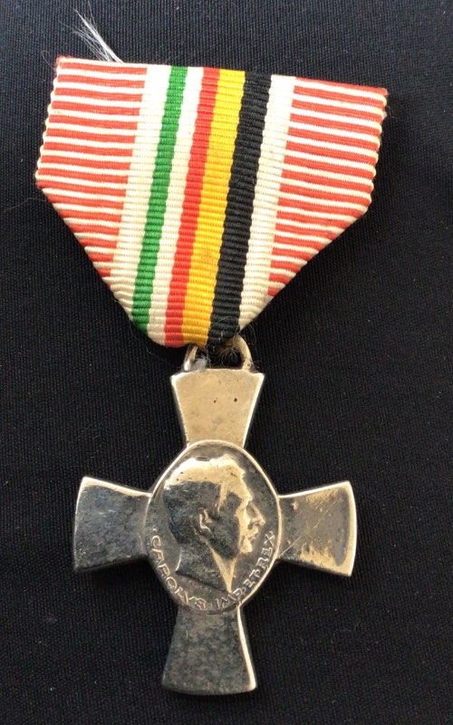 WW1 ?Austrian 1918 silver cross medal help - CAN YOU IDENTIFY THIS ...