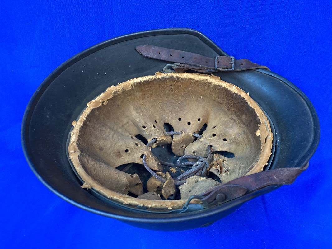 WW2 bring back Captured M40 SS Helmet - TR HELMETS - World Militaria Forum