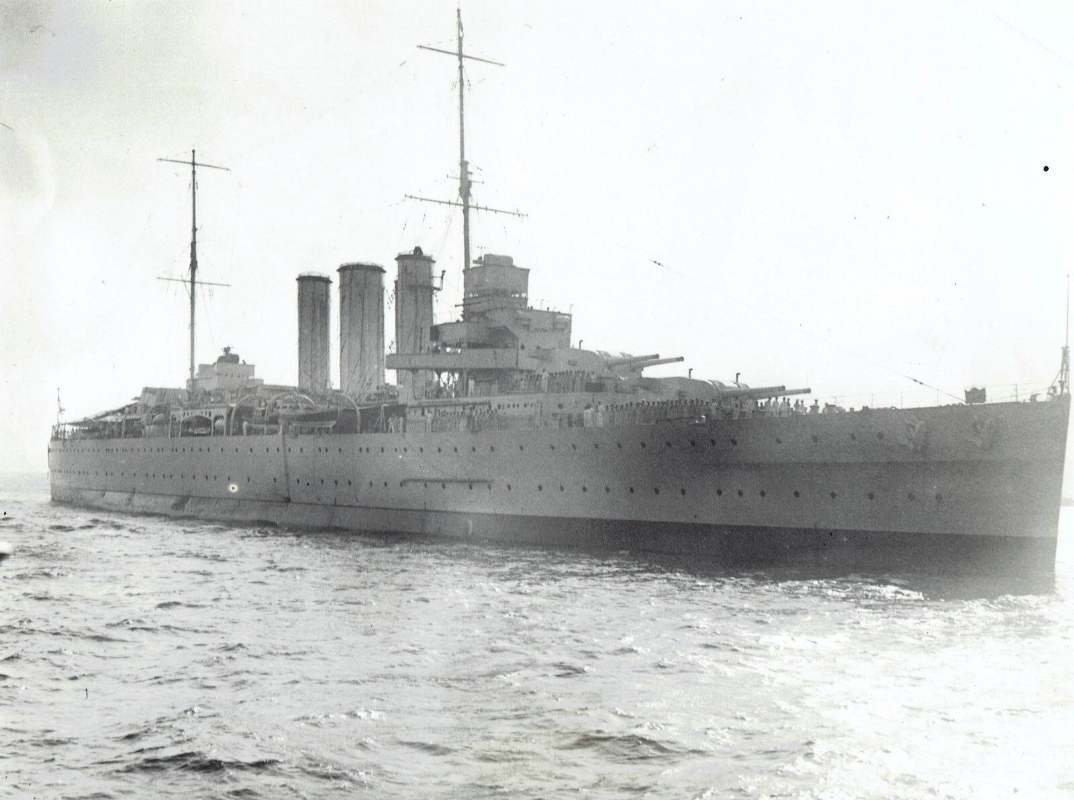 WW2 Sestrel Australian Navy Deck clock from the HMAS Australia II ...