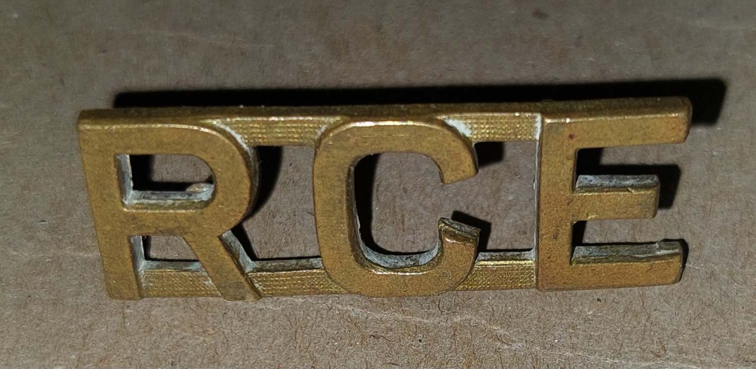 British/Canadian R C E Pin? - CAN YOU IDENTIFY THIS? - World Militaria ...