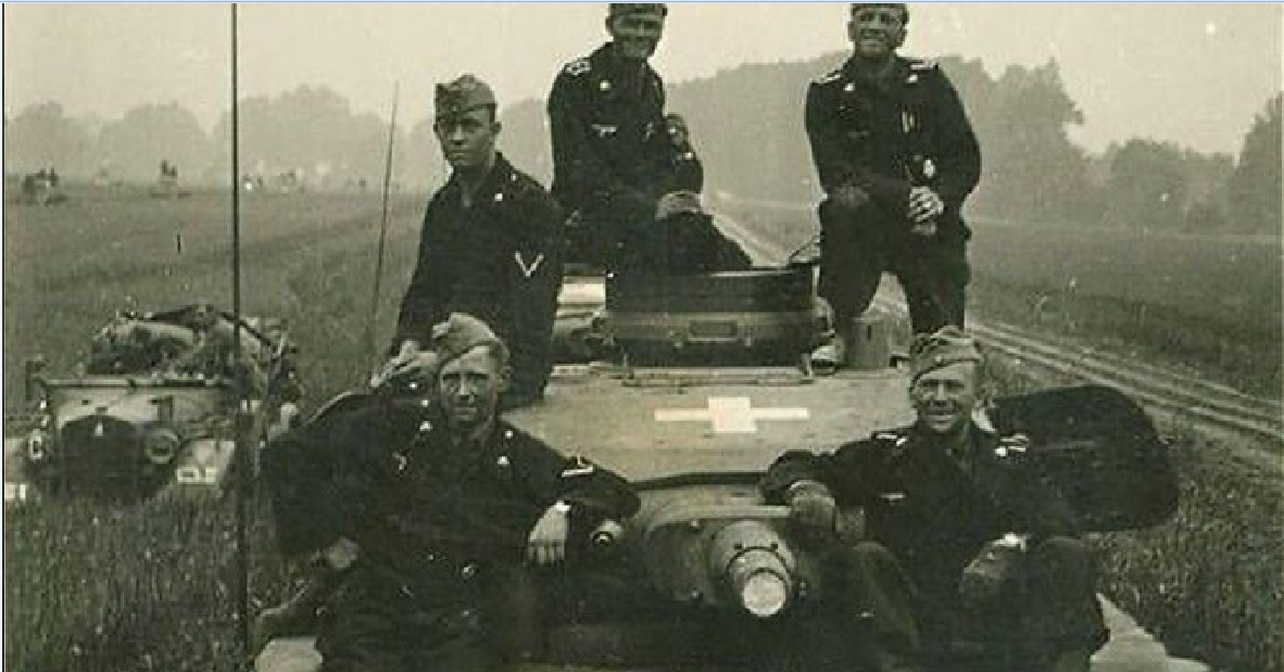 Panzer Troops Wearing The Field Grey Feldmutze 1940. - TR CLOTH ...