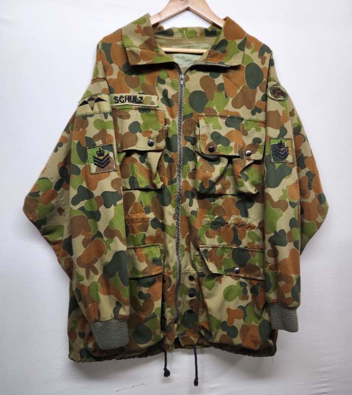 Australian Smock Parachute - AUSTRALIA & NEW ZEALAND - World Militaria ...