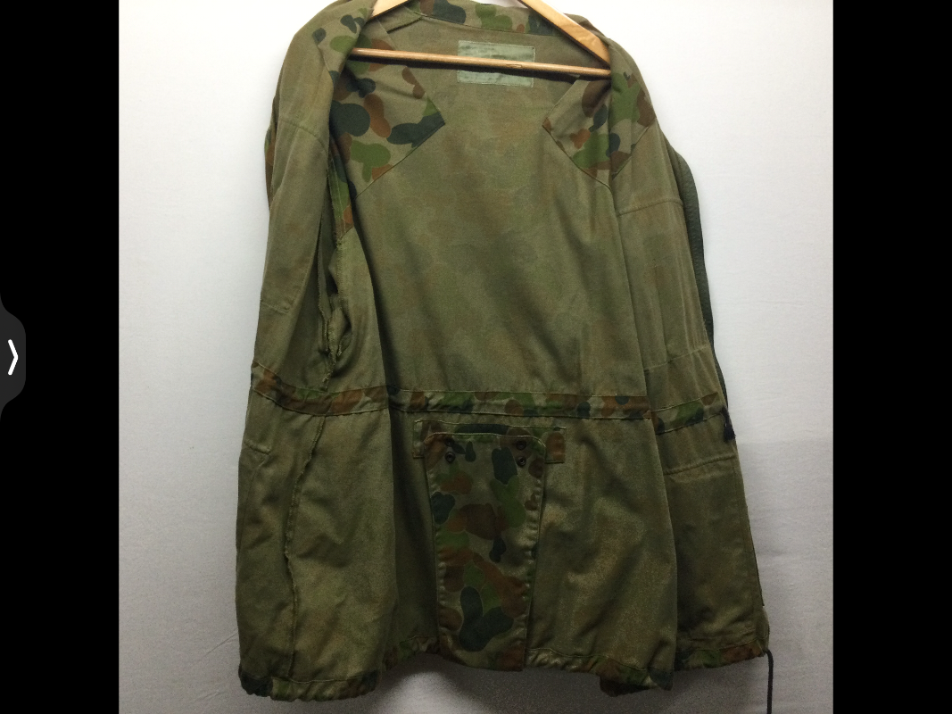 Australian Smock Parachute - AUSTRALIA & NEW ZEALAND - World Militaria ...