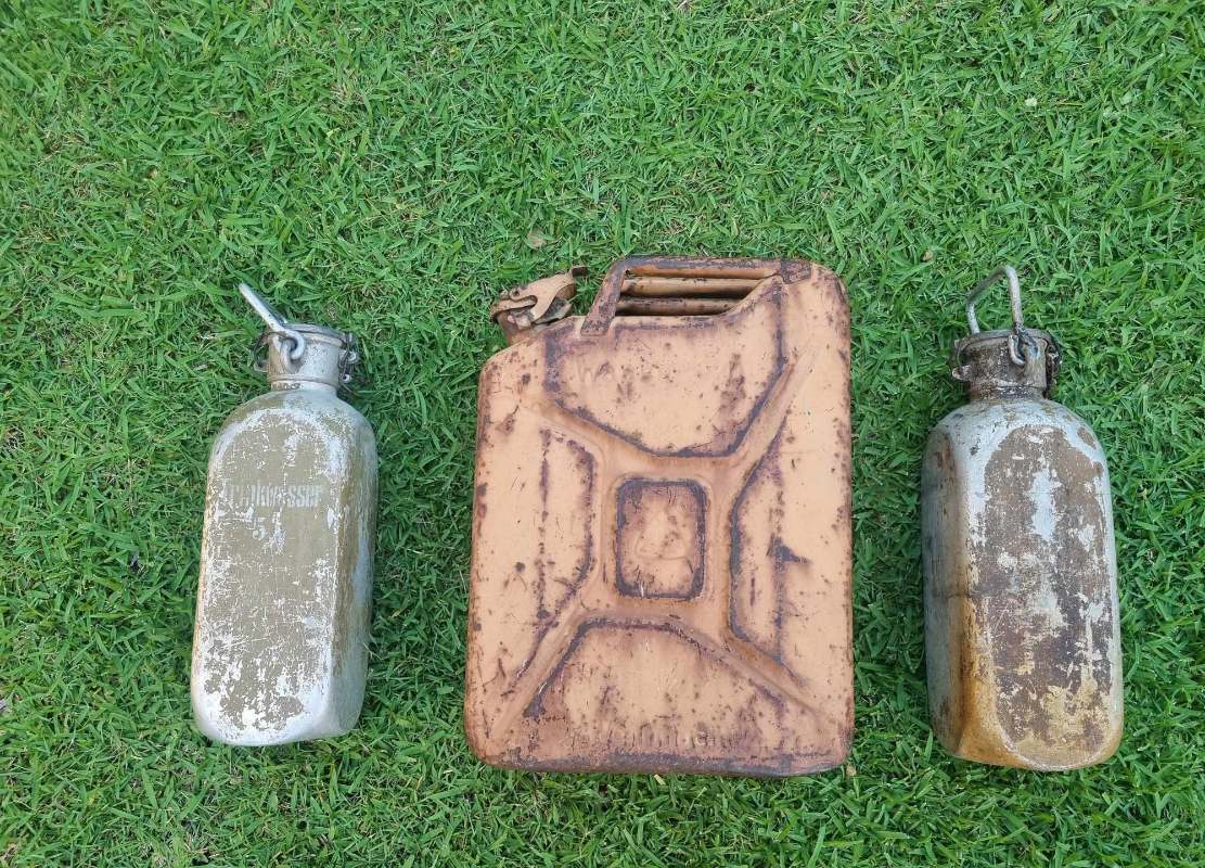 Mapcases and contents - TR FIELD & PERSONAL EQUIPMENT - World Militaria ...