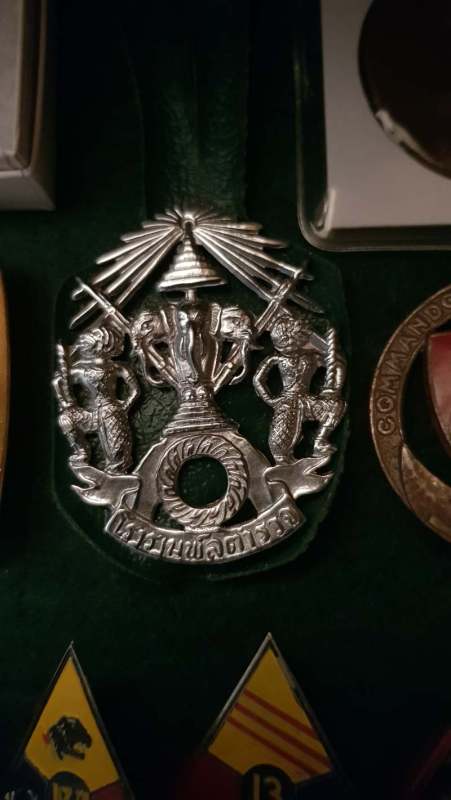 Bring back Hanger from Laos - CAN YOU IDENTIFY THIS? - World Militaria ...