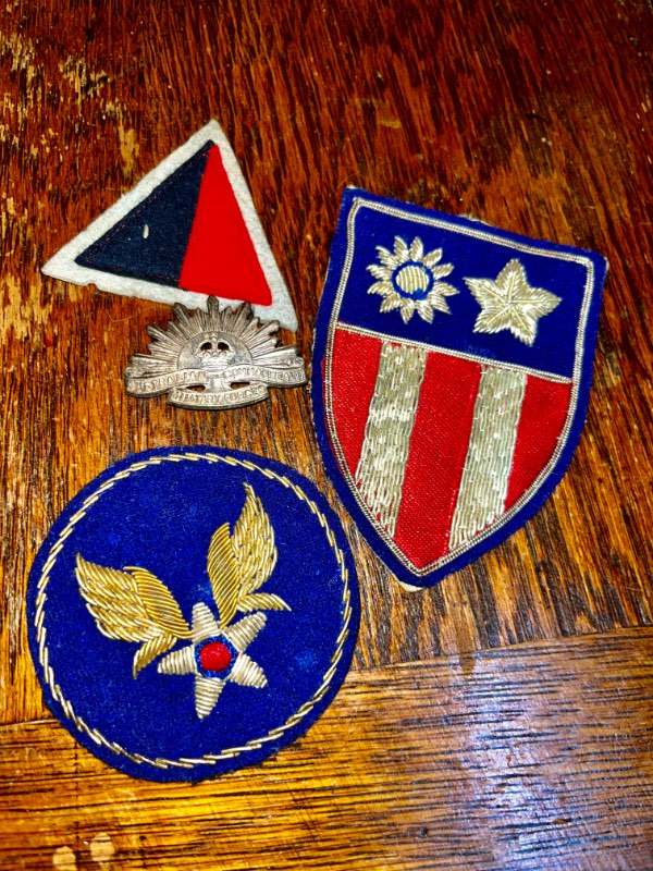 CBI Patch Grouping with Aussie Badge - CAN YOU IDENTIFY THIS? - World ...