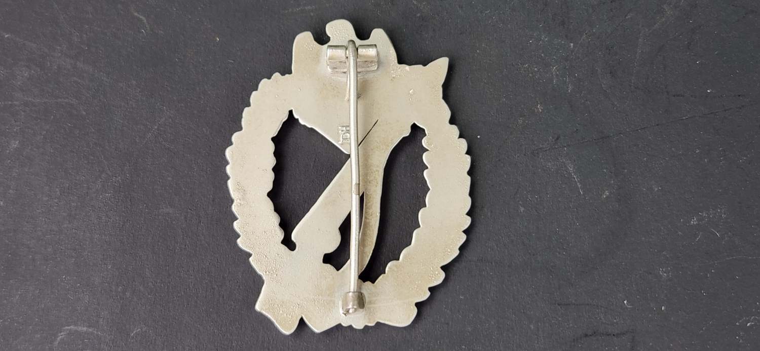 Infantry Assault Badge - TR BADGES & INSIGNIA - World Militaria Forum