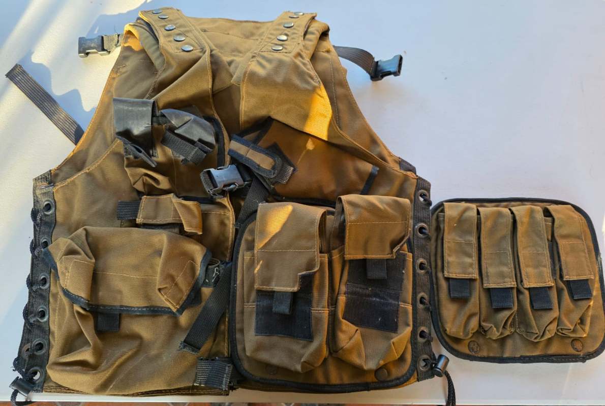 SADF Battle Vest - CAN YOU IDENTIFY THIS? - World Militaria Forum