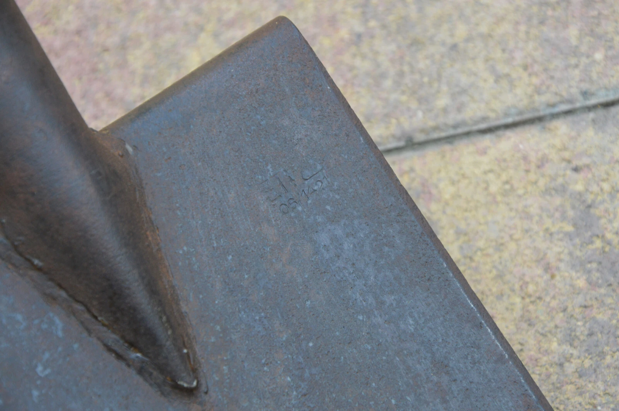 German Entrenching Tool Markings - CAN YOU IDENTIFY THIS? - World ...
