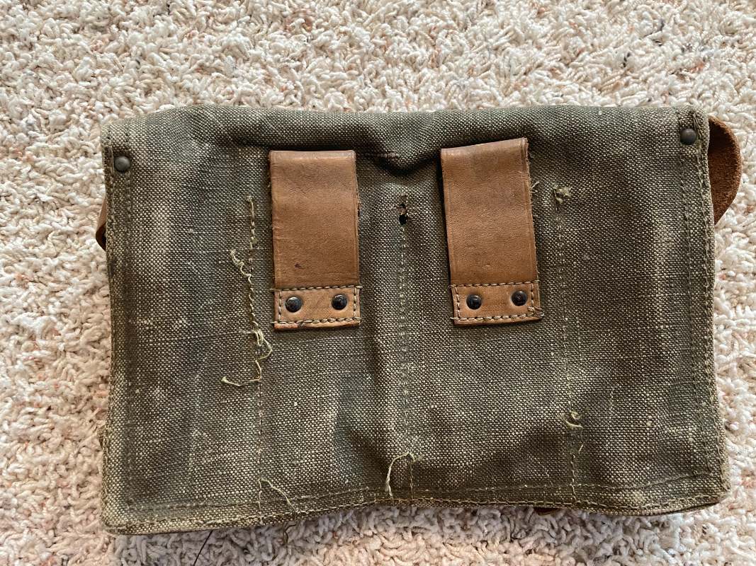 ID Pack/Pouch - CAN YOU IDENTIFY THIS? - World Militaria Forum
