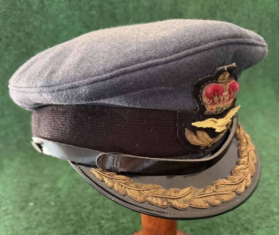 RAF Group Captain’s cap, post-WW2 - The Air Force - World Militaria Forum