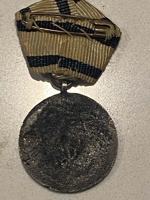 Unknown medal EK2 non-combatant ribbon Greek medallion? - CAN YOU ...