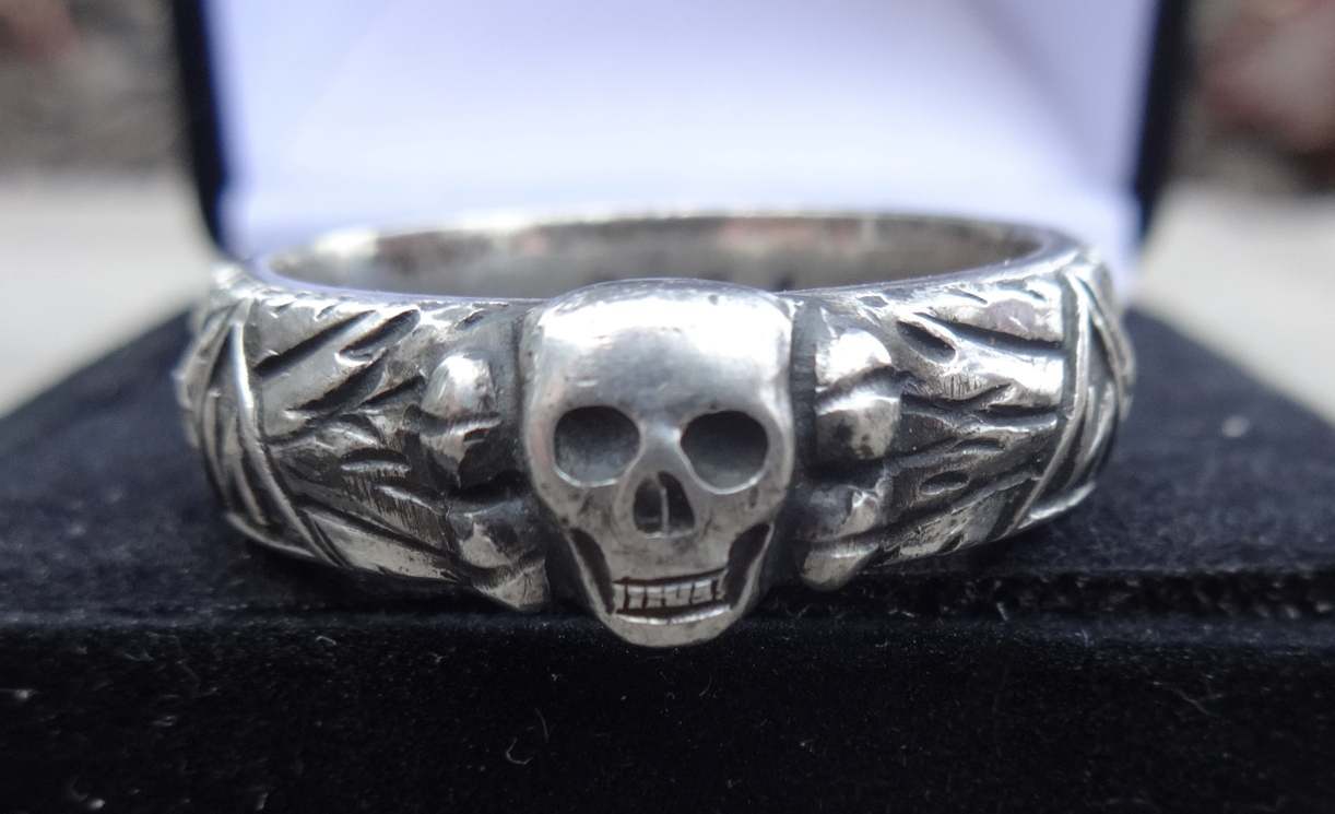 Opinions on SS Totenkopf/Ehrenring Honor Ring - REAL, REPRO OR FAKE ...