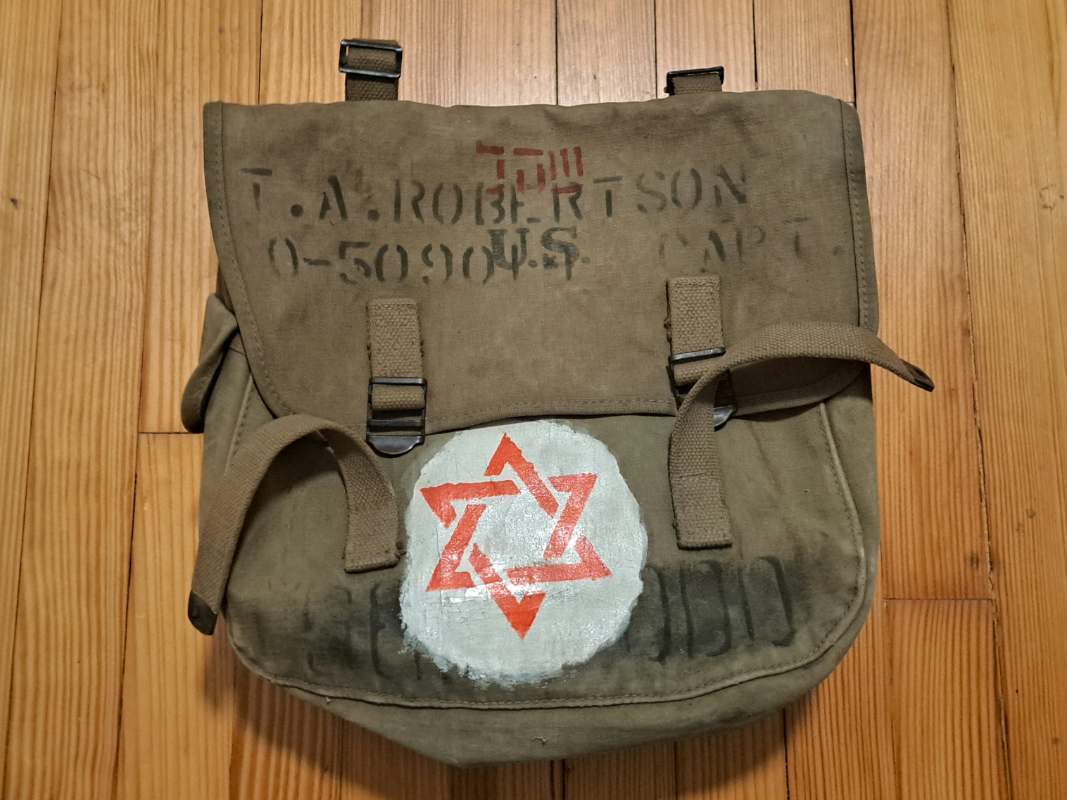 WWII US M36 Musette Bag used as IDF medic bag - MIDDLE EAST - World ...
