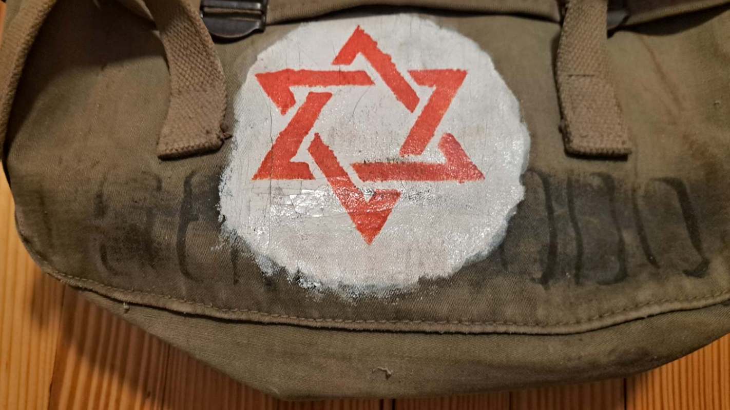 WWII US M36 Musette Bag used as IDF medic bag - MIDDLE EAST - World ...