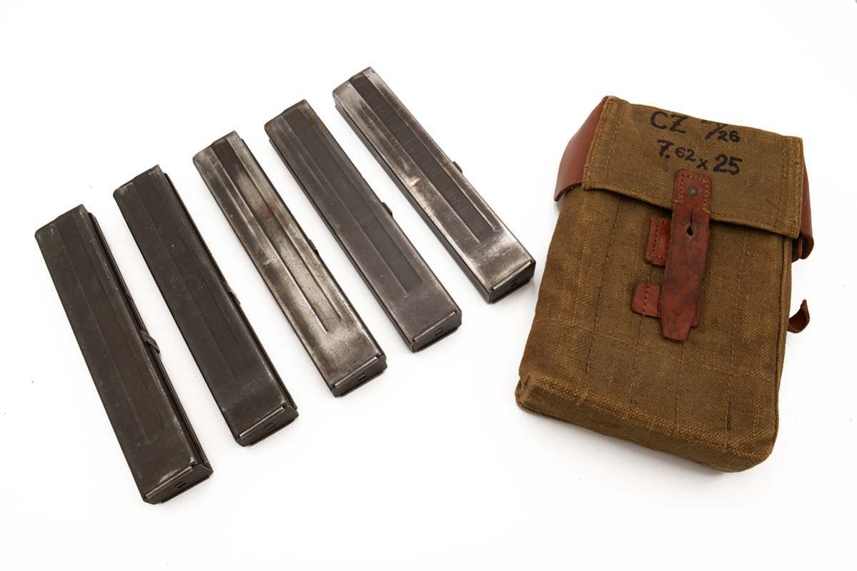 Czech M24 Ammo Pouch? - OTHER NATIONS OF EUROPE - World Militaria Forum